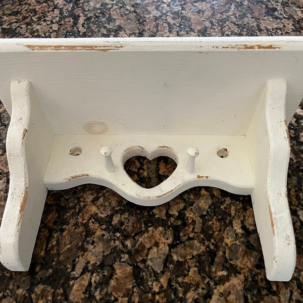 Wood Heart Shelf - Etsy