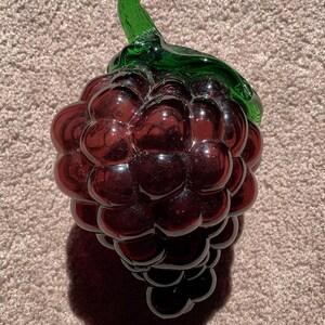 Vintage MCM Blown Glass Purple GRAPES Fruit Decor. Beautiful Piece! - Etsy
