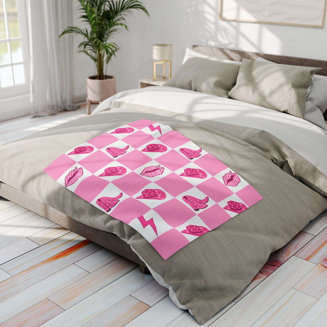 Western Cowgirl Star Boot Hat Retro Pink Lips Checkered Fleece Throw ...