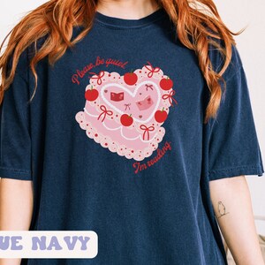 Please Be Quiet, Im Reading Comfort Colors Tee, Bookish Shirt, Book ...