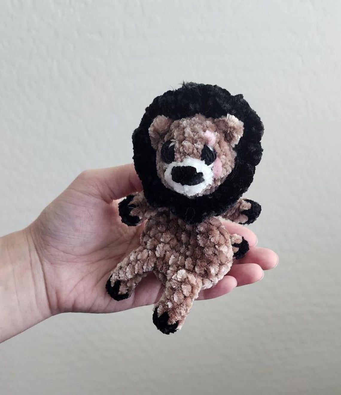 Pocket-sized Lion Crochet Pattern – Lavender Lion – Pocket Pals ...