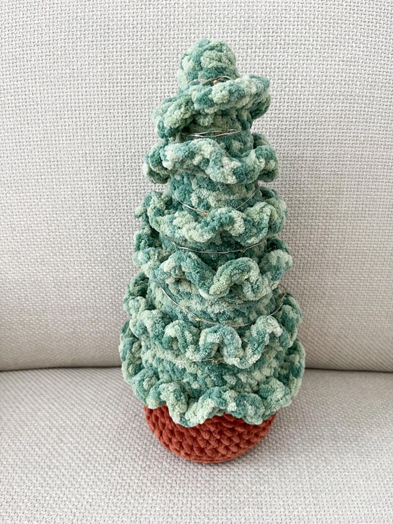 Beginner-friendly Plush Christmas Tree Crochet Pattern | Two Versions ...