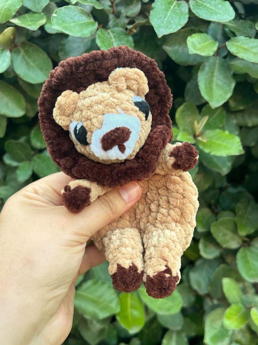 Pocket-sized Lion Crochet Pattern – Lavender Lion – Pocket Pals ...