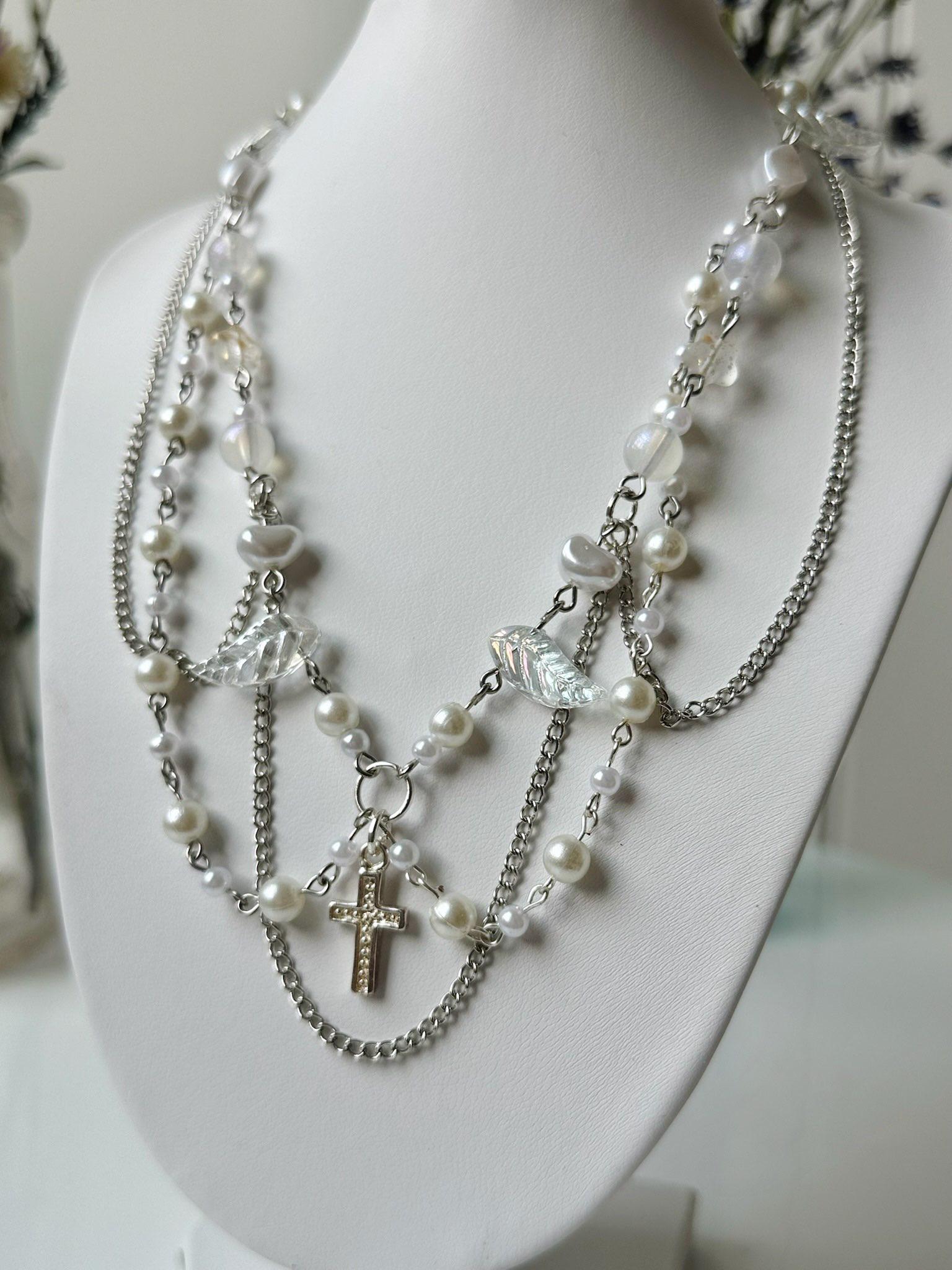 Angelic Scalloped Necklace Angle Core Beaded Bridgerton Princess Angel ...