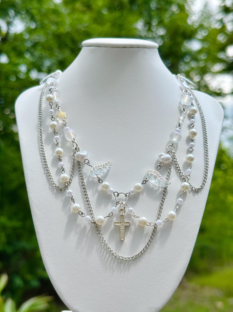 Angelic Scalloped Necklace Angle Core Beaded Bridgerton Princess Angel ...