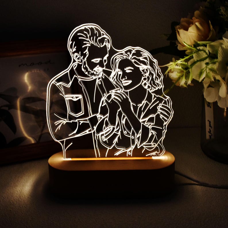 Custom 3D Photo Lamp, Couple Portrait From Photo Engraving on Night ...