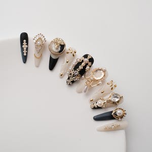 Black Pearl and Diamond Nails, Black and White Cross Three-dimensional ...