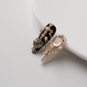 Black Pearl and Diamond Nails, Black and White Cross Three-dimensional ...