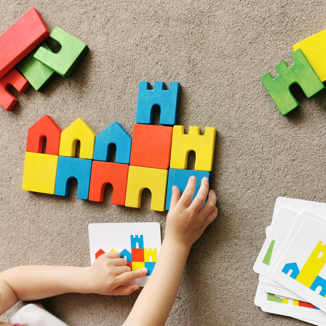 Castles 4 Colors Matching Game, Wooden Puzzle Toy, Montessori Puzzle ...