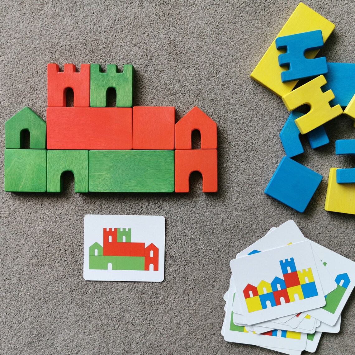 Castles 4 Colors Matching Game, Wooden Puzzle Toy, Montessori Puzzle ...