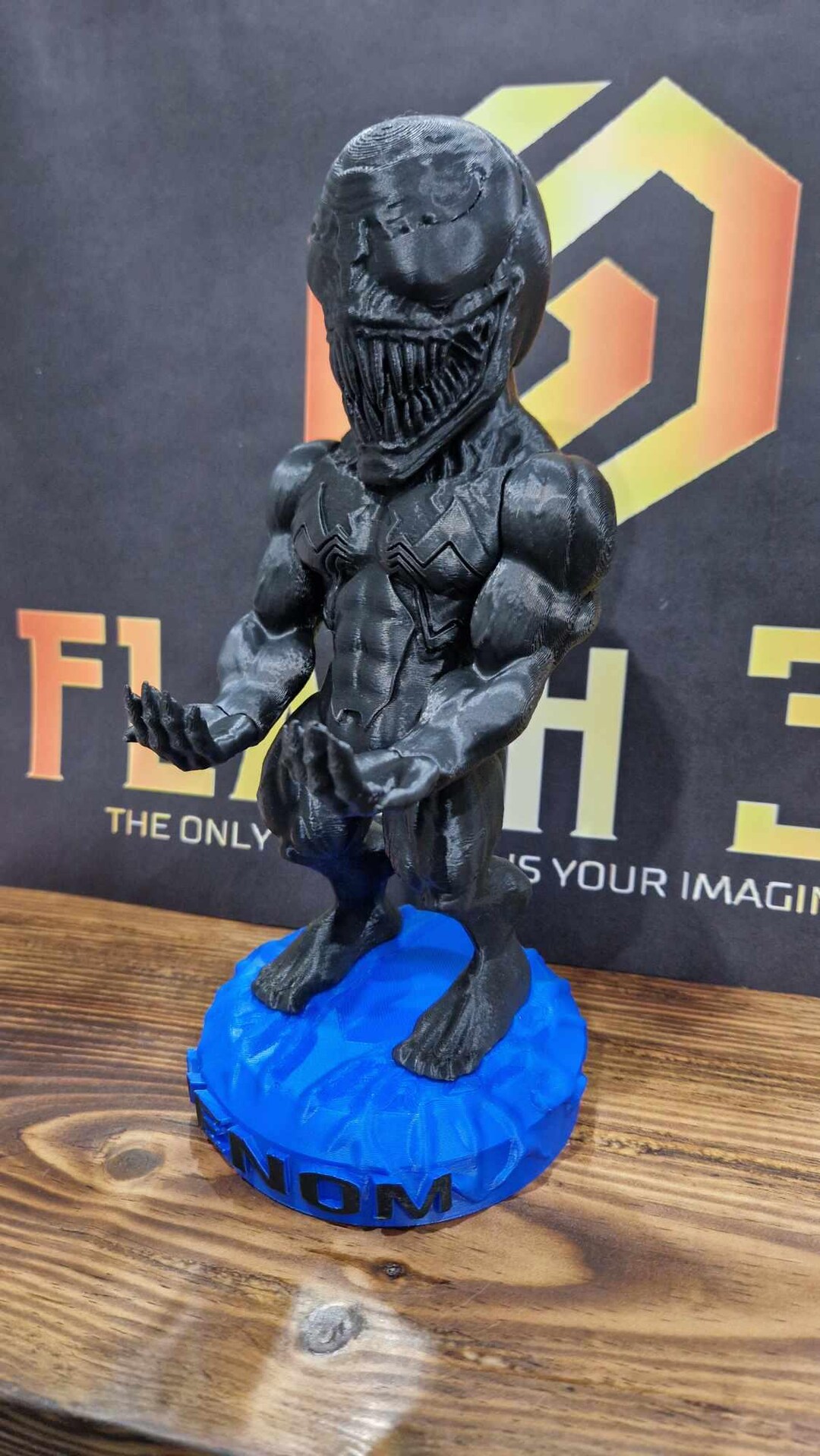 Venom-inspired Controller & Glasses Holder | Gamer Desk Buddy - Etsy