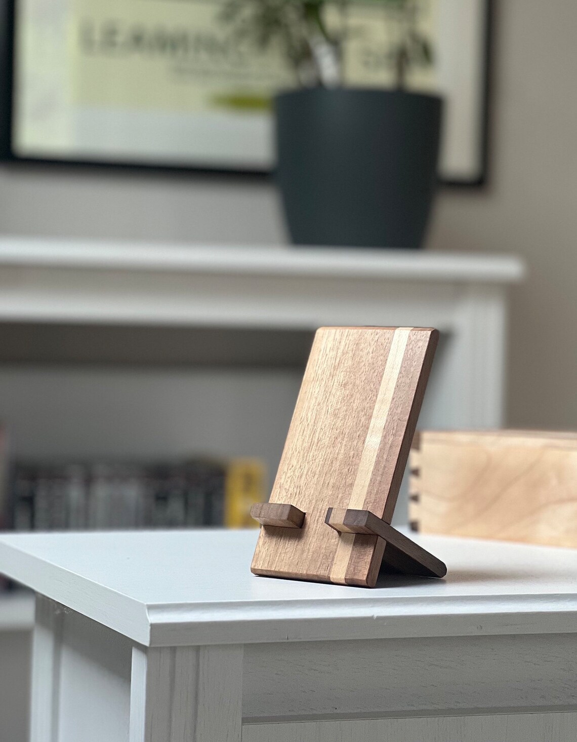 Wooden Phone Holder (walnut and Maple) - Etsy