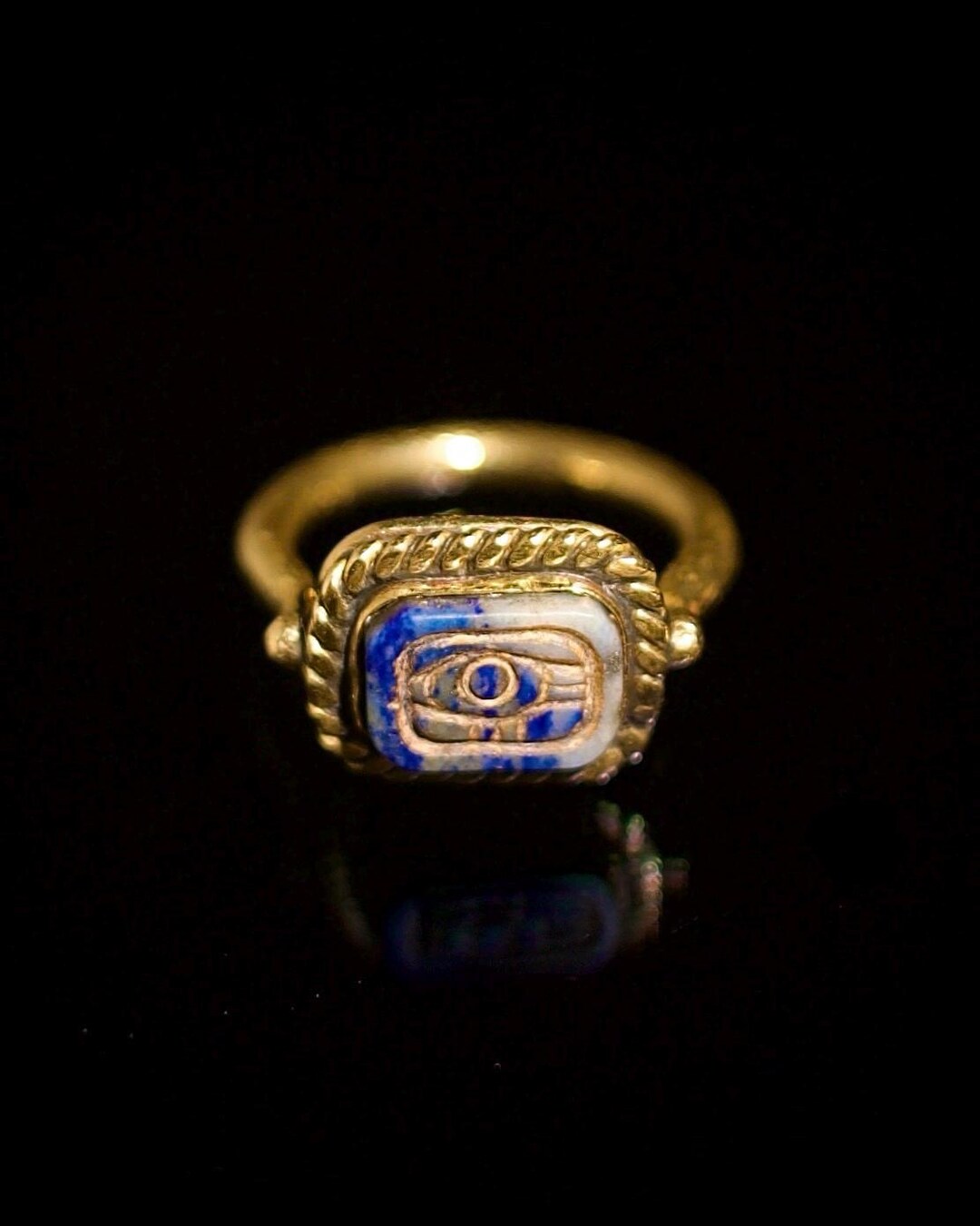 Ancient Egyptian Ring, Eye of Ra Amulet in Lapis Lazuli, Unique Piece ...