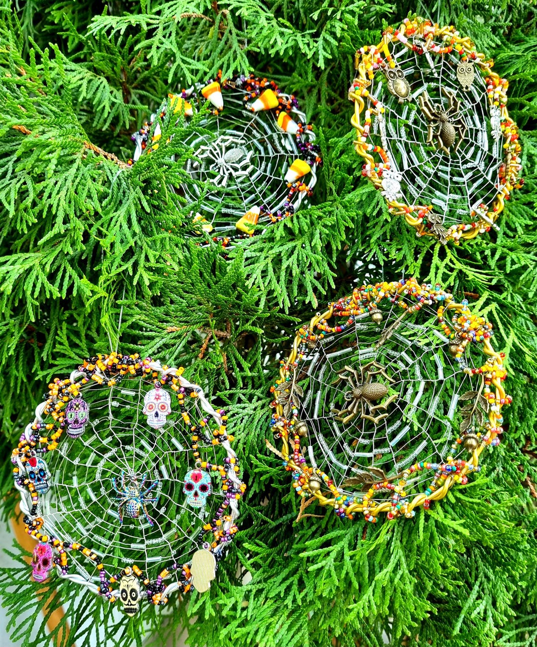 Halloween/fall Spiders (wire and Bead) - Etsy