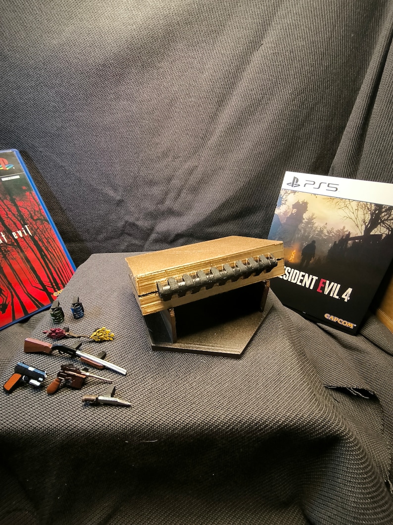 Resident Evil 4 Weapons Case - Etsy Canada