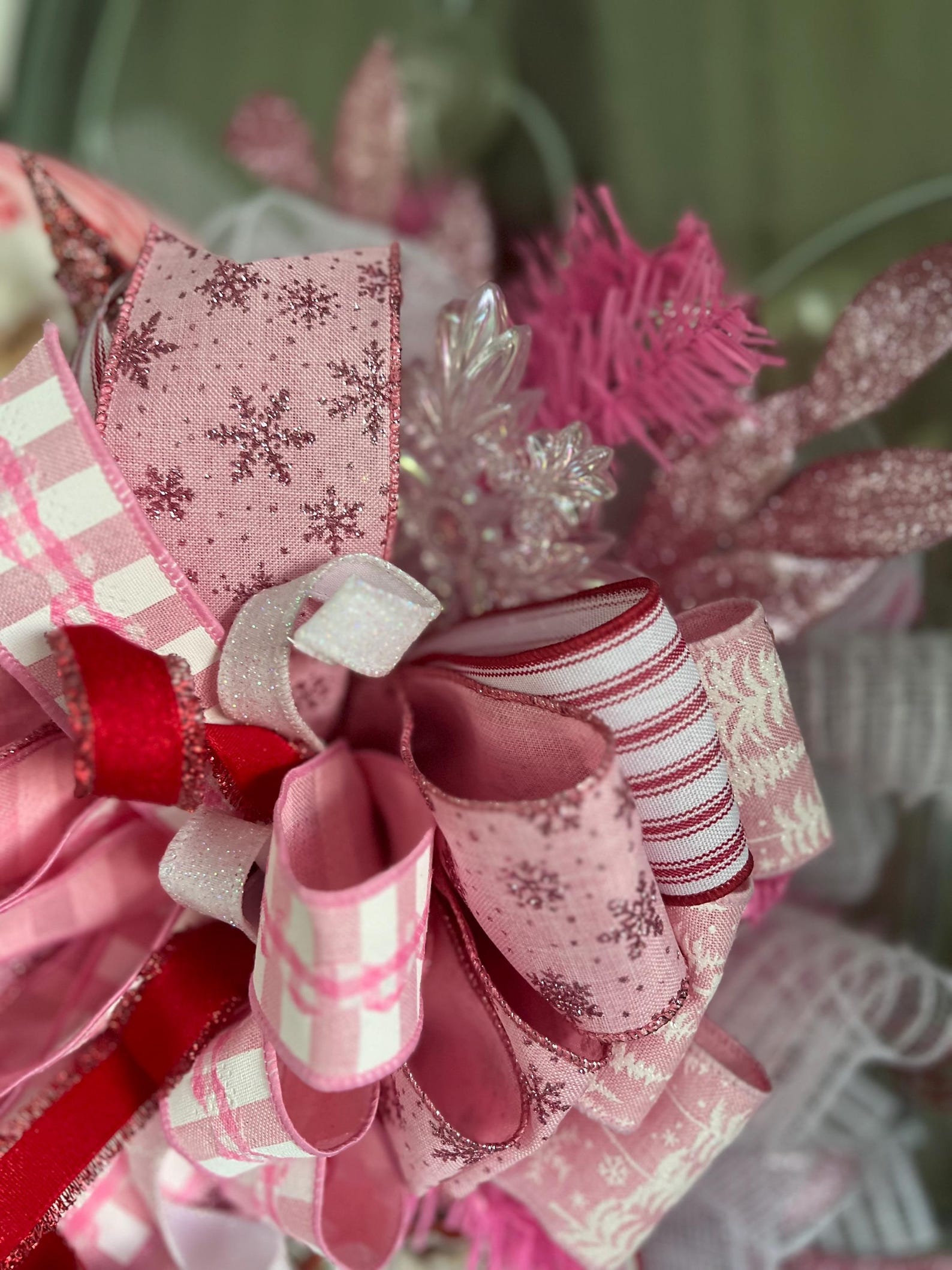 Pink Christmas Swag, Pink Santa Swag, Whimsical Swag, Festive Pink Swag ...