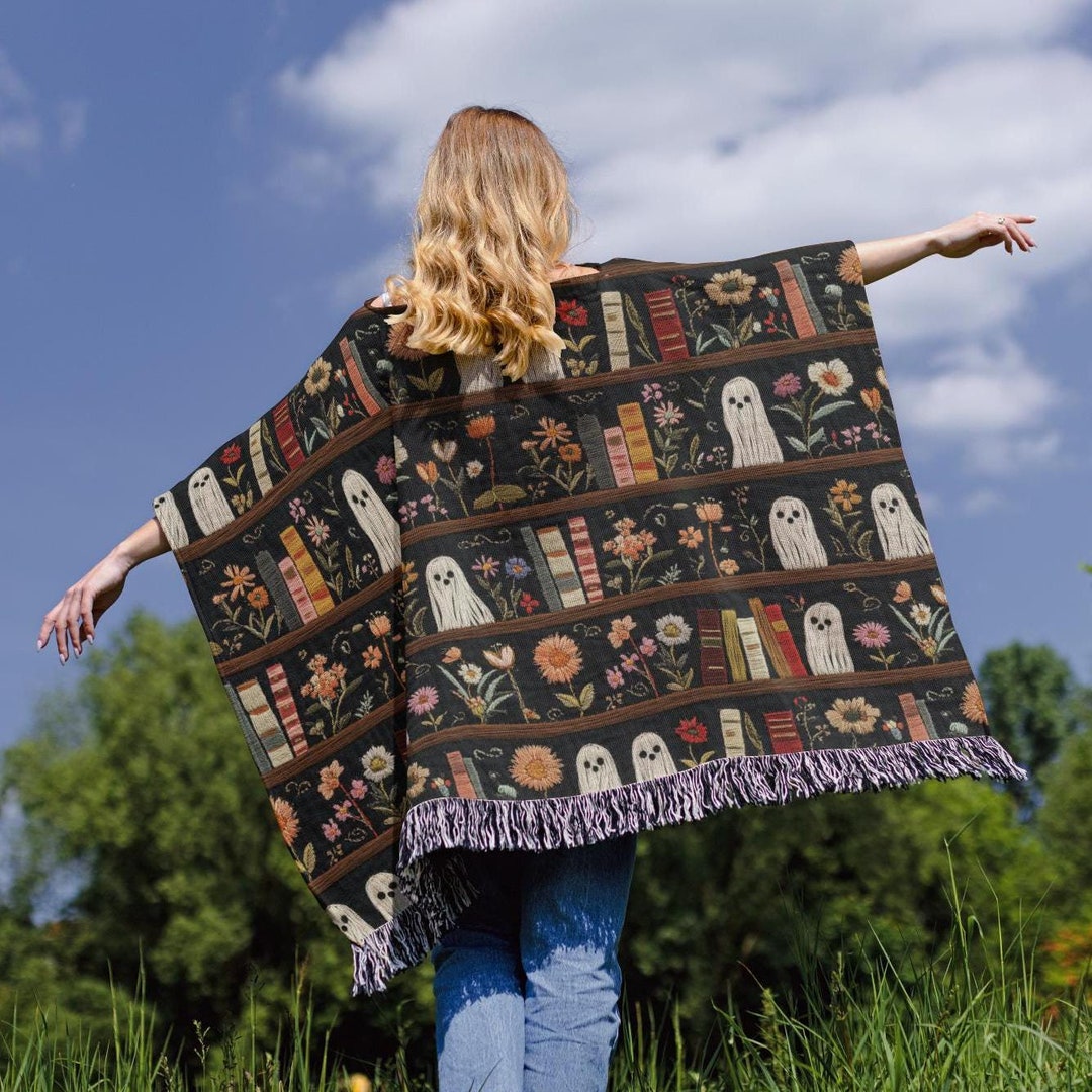 Bookish Dark Academia Poncho, Cute Ghosts on Bookshelves Woven Cotton ...
