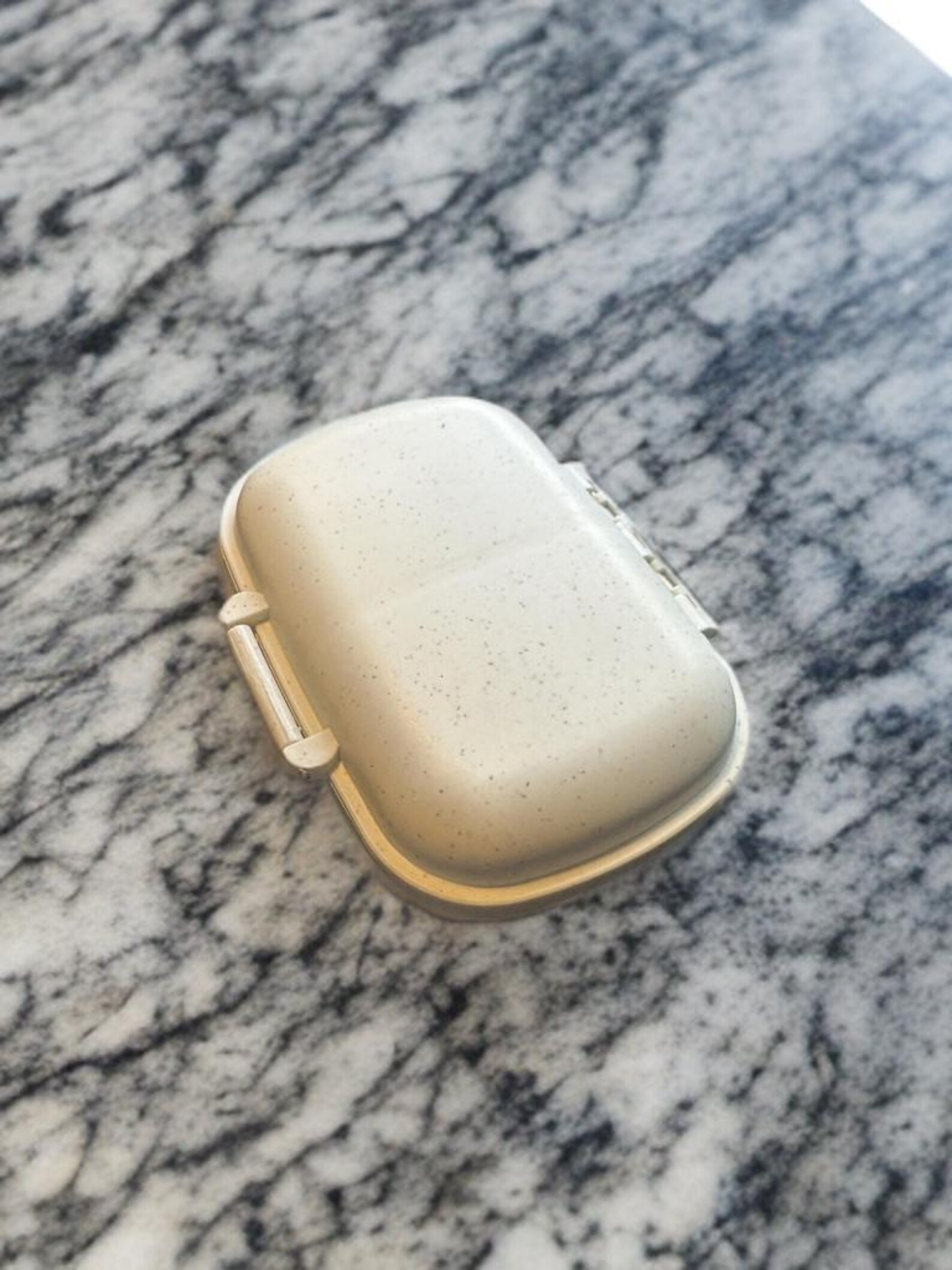 The Pocket Pharmacy, 8 Compartments, Travel Pill Case, Prescription ...