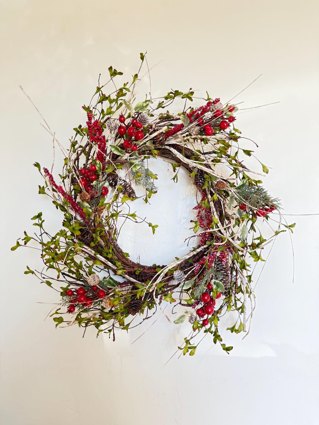 Rustic Red Berry and Pinecone Winter Wreath – Natural Holiday Decor - Etsy