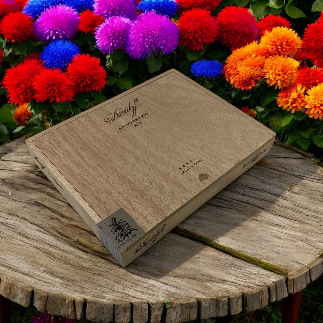 Davidoff Anniversario No3 Empty Wooden Cigar Box 8.5x6.75x1.25 - Etsy