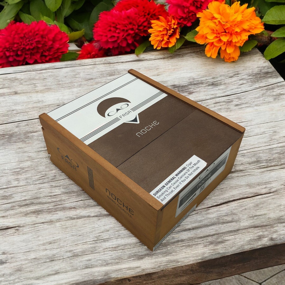 Cao Fasa Gigante Empty Wooden Cigar Box 7x8.5x3.5 - Etsy