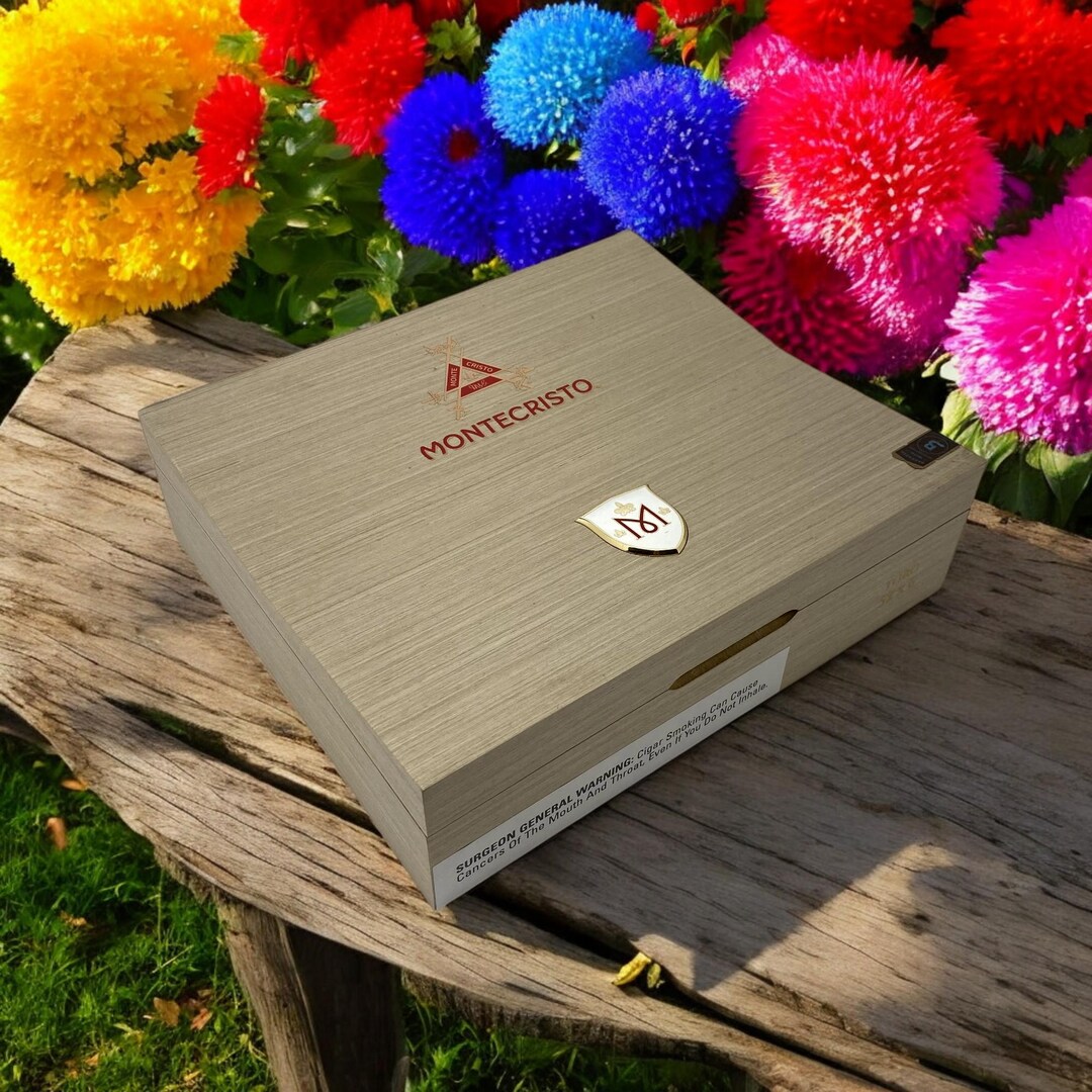 Montecristo M Toro Empty Wooden Cigar Box 9.75x8.5x2.75 - Etsy