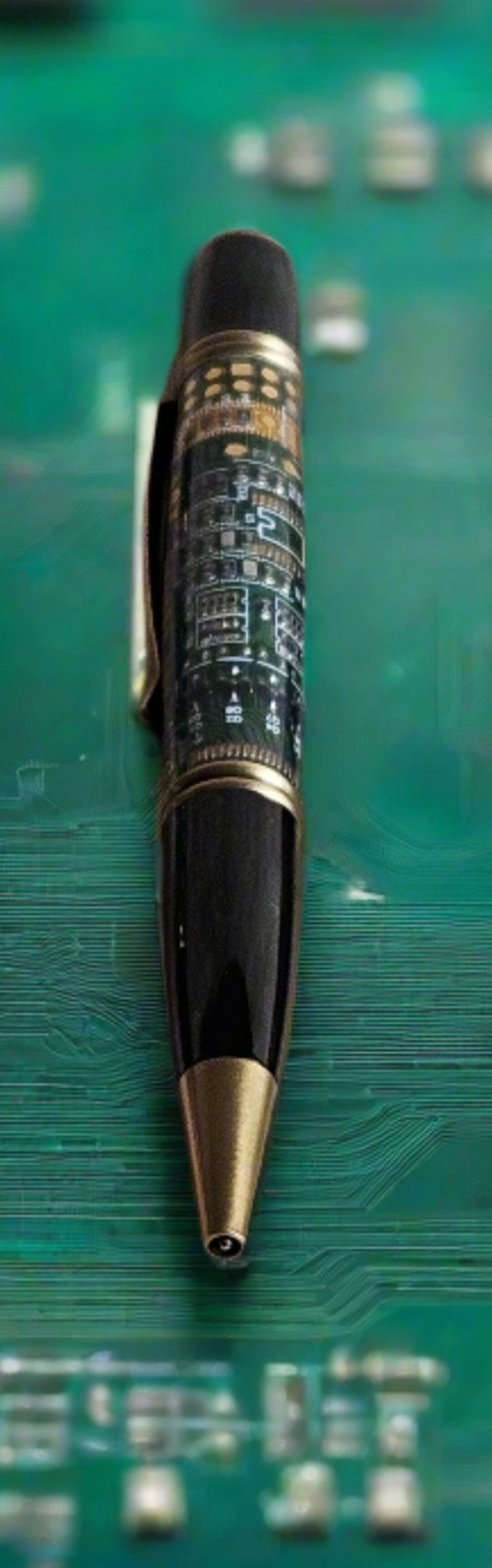 Circuit Board Pen Green With a Black Chrome and Brass Pen Kit - Etsy
