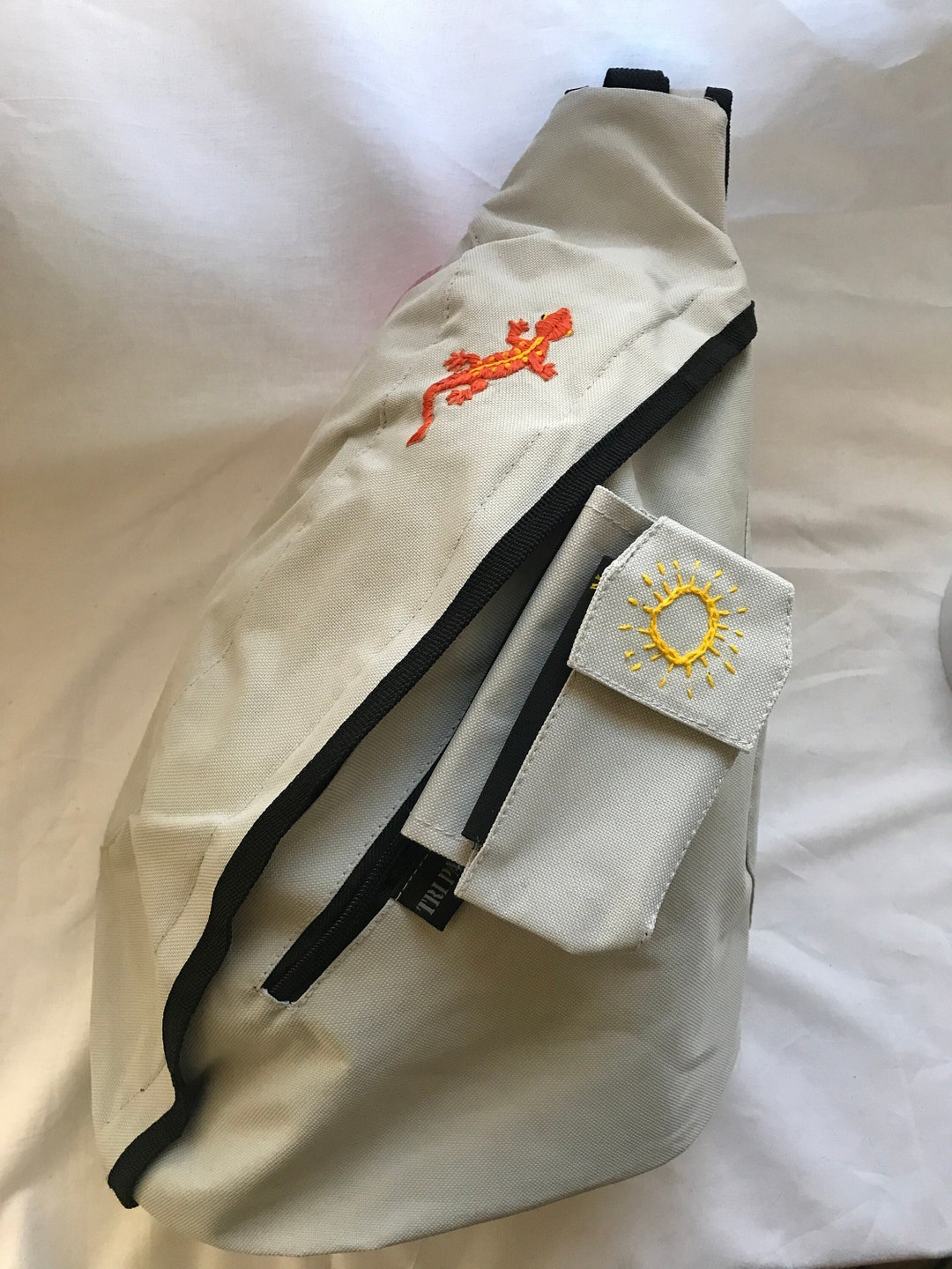 Hand Embroidered Orange and Yellow Gecko Messenger Bag Shoulder Bag ...