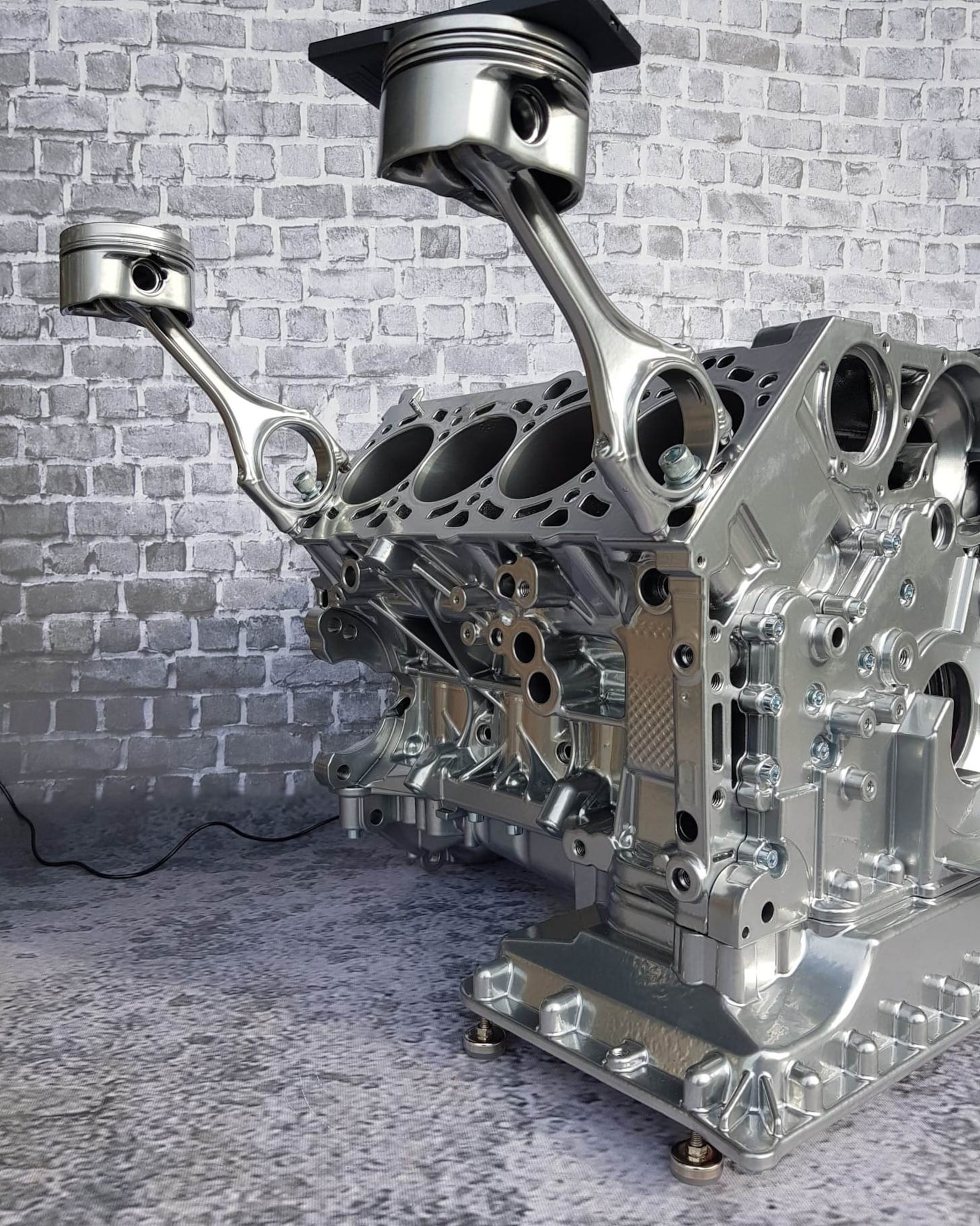 Audi A6 S6 RS6 4.2l V8 Engine Block Coffee Table Block Motortisch Tisch ...