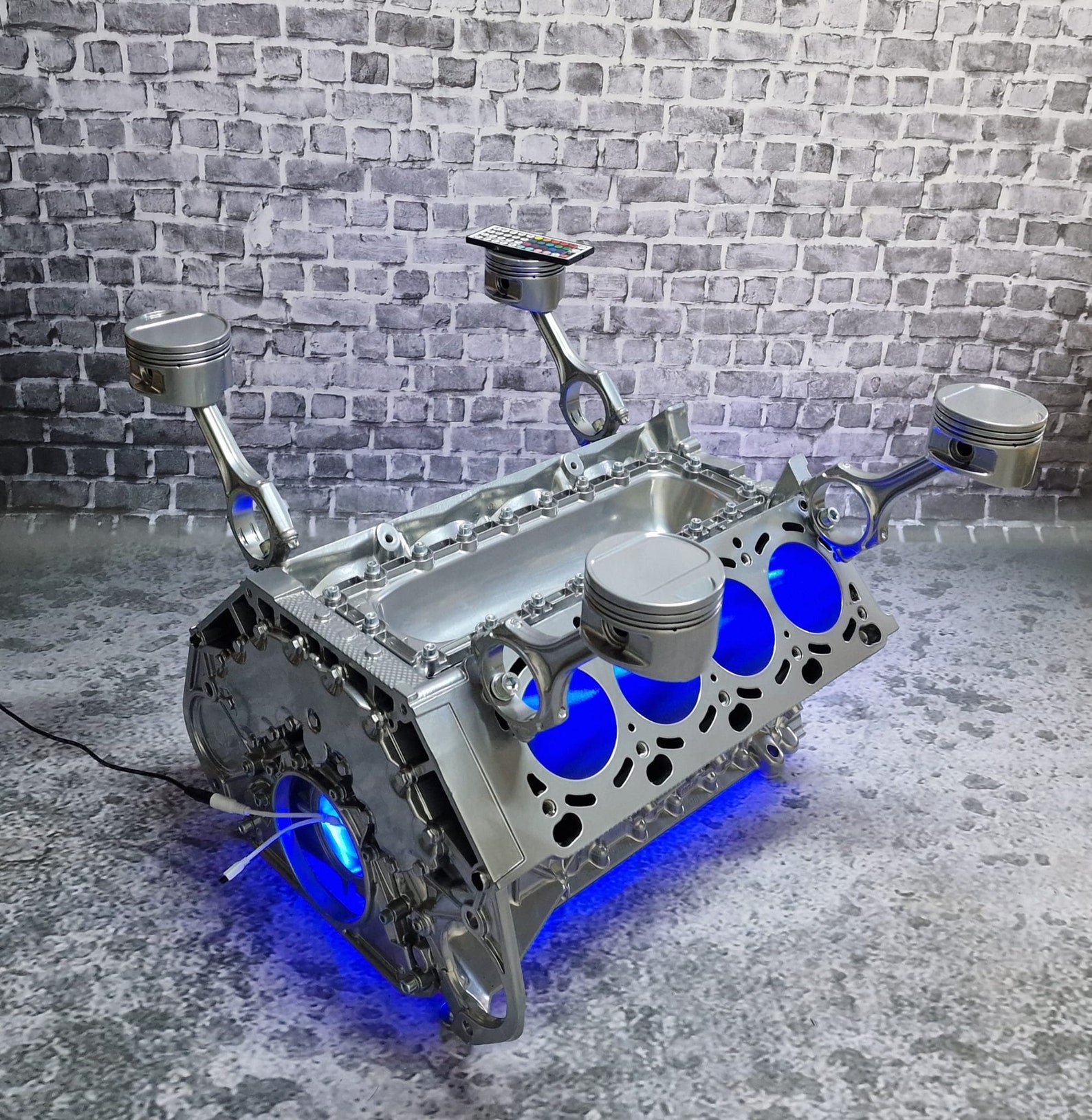 BMW 3.0l, 3.5l, 4.4l V8 Engine Block Coffee Table Block Motortisch ...