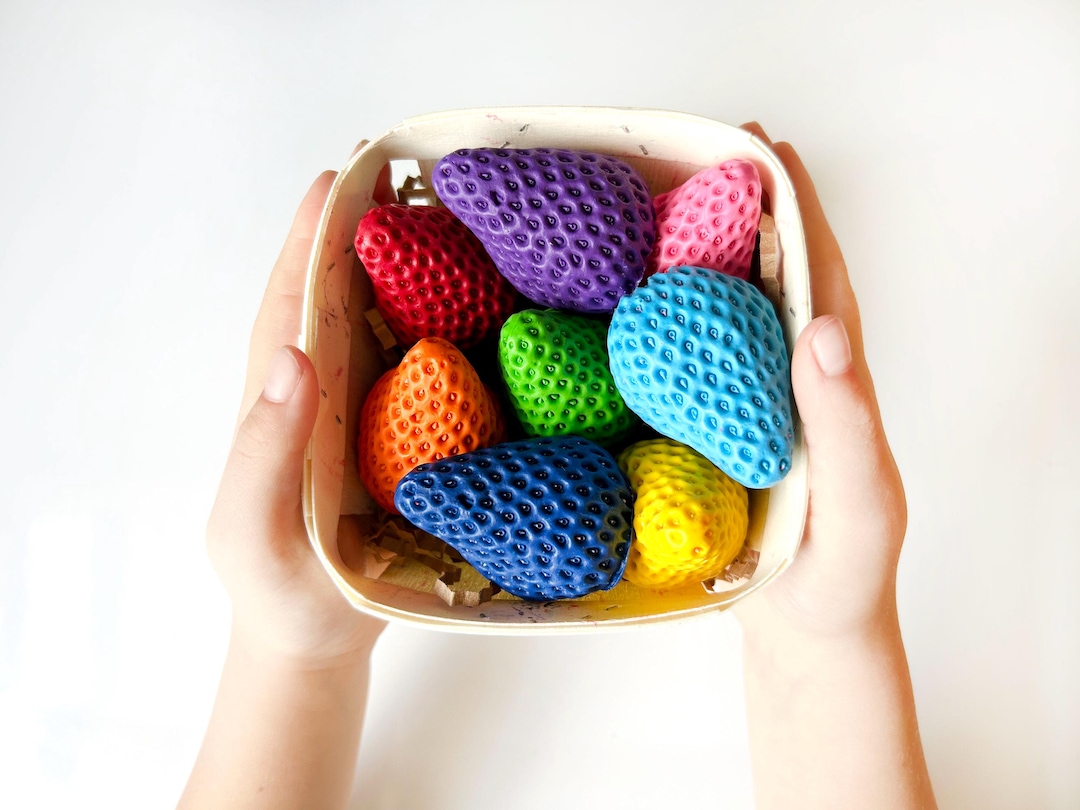 Strawberry-shaped Crayons | Easy Grip Crayon Set, Summer Party Child ...