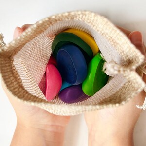 Pebble Rock Shaped 12 Crayon Set | Easy Grip Crayon Set, Tactile ...