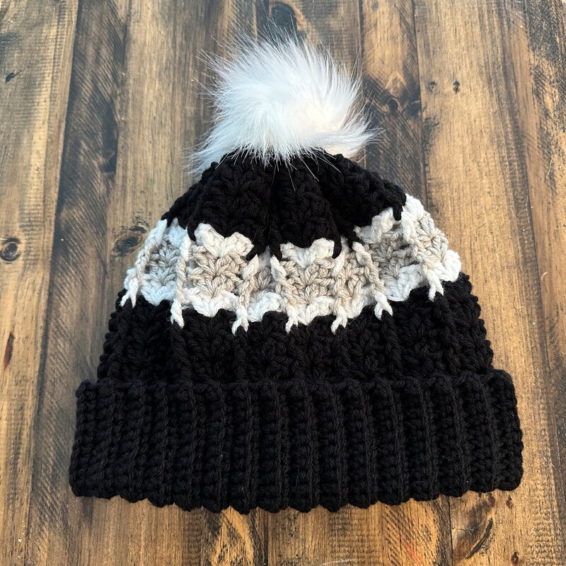Crochet Raiders Beanie - Etsy