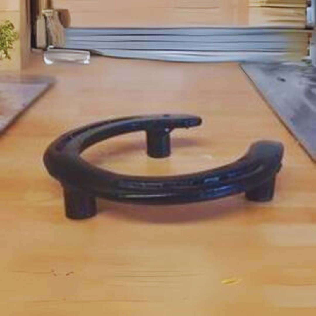 Horseshoe Pot Stand - Etsy