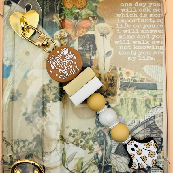 Bookish Keychain - Etsy