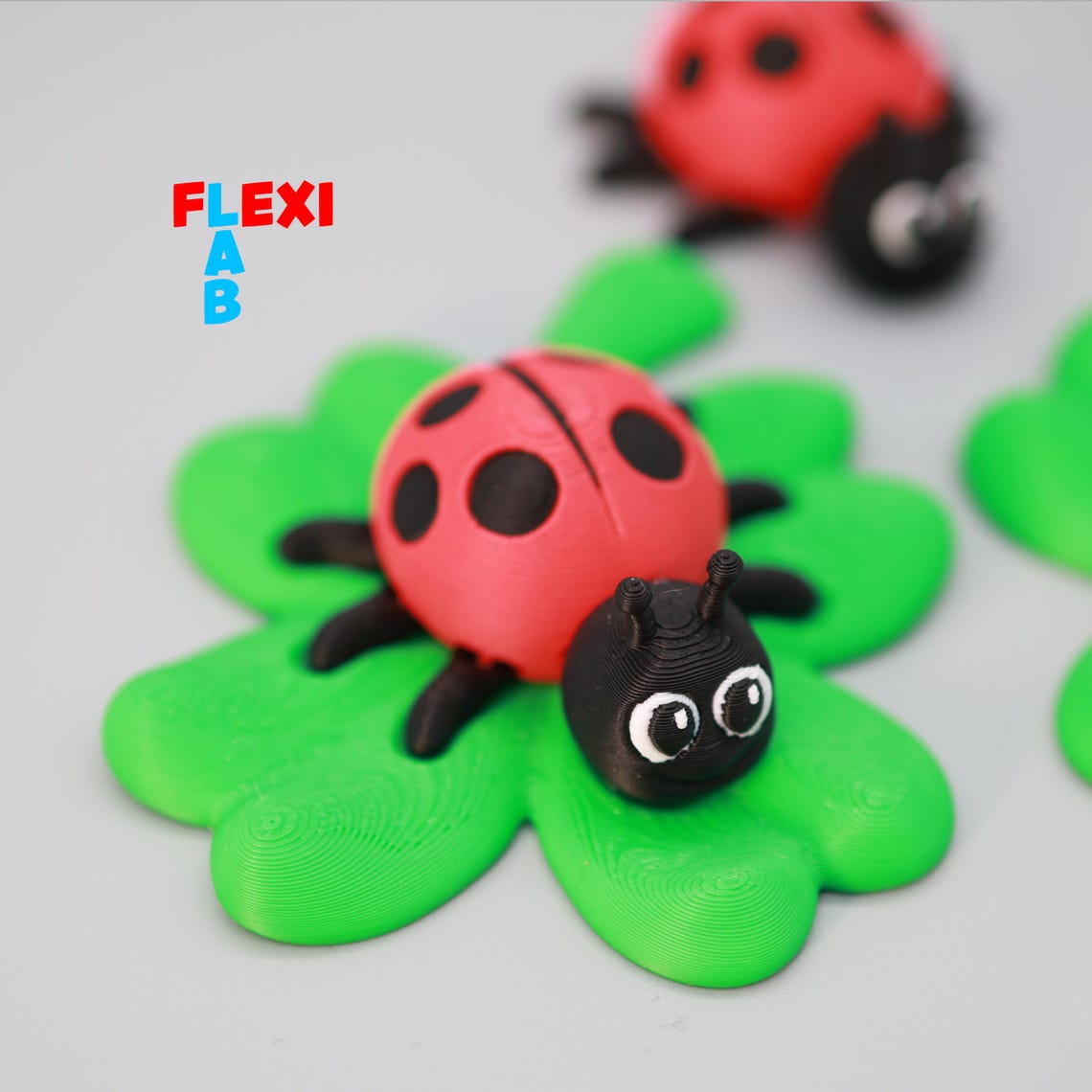 Flexi Ladybug on a Clover Leaf STL File - Art Toy for 3D Printers - Etsy