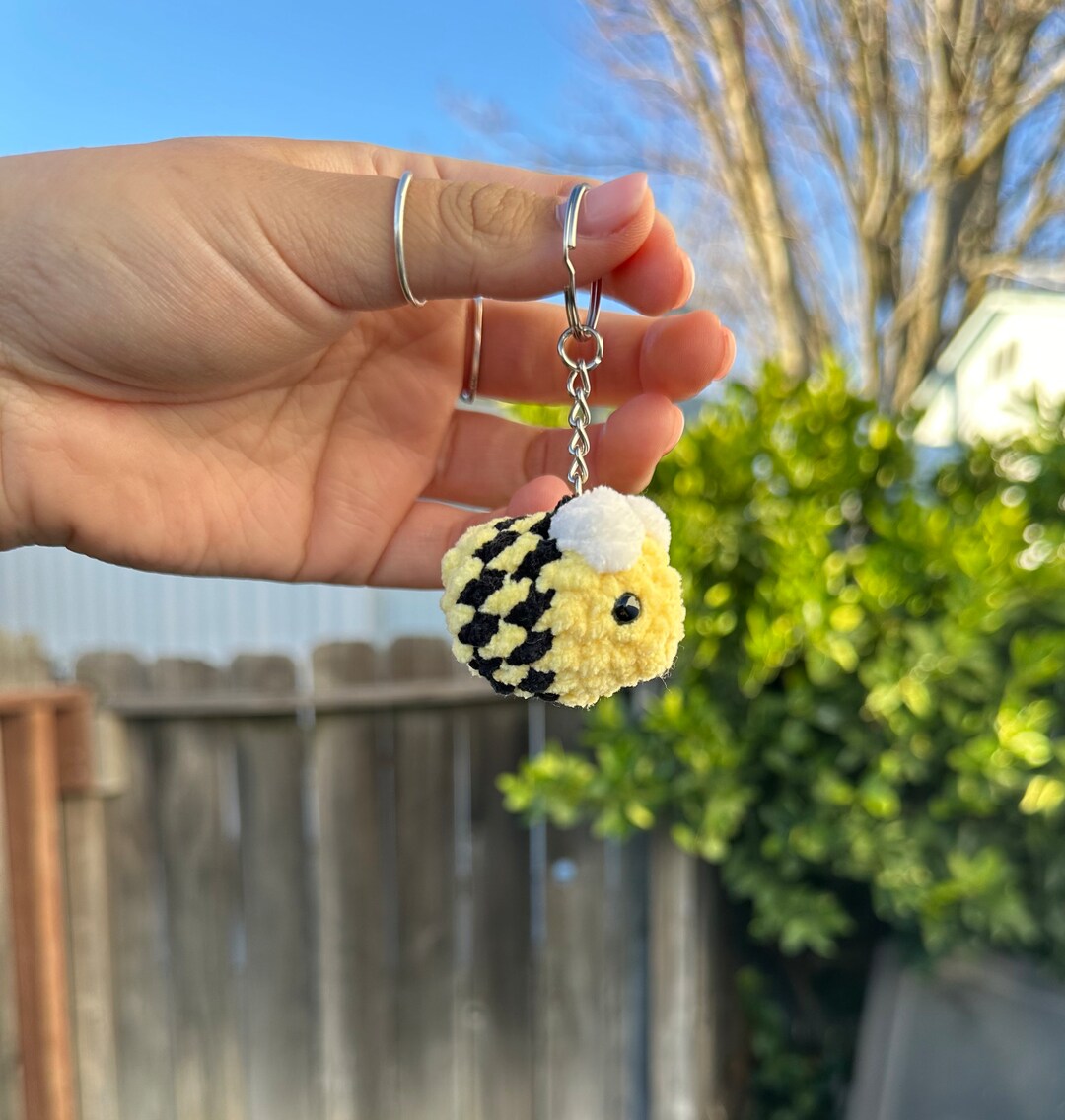 Crochet Mini Bumblebee Keychain - Etsy