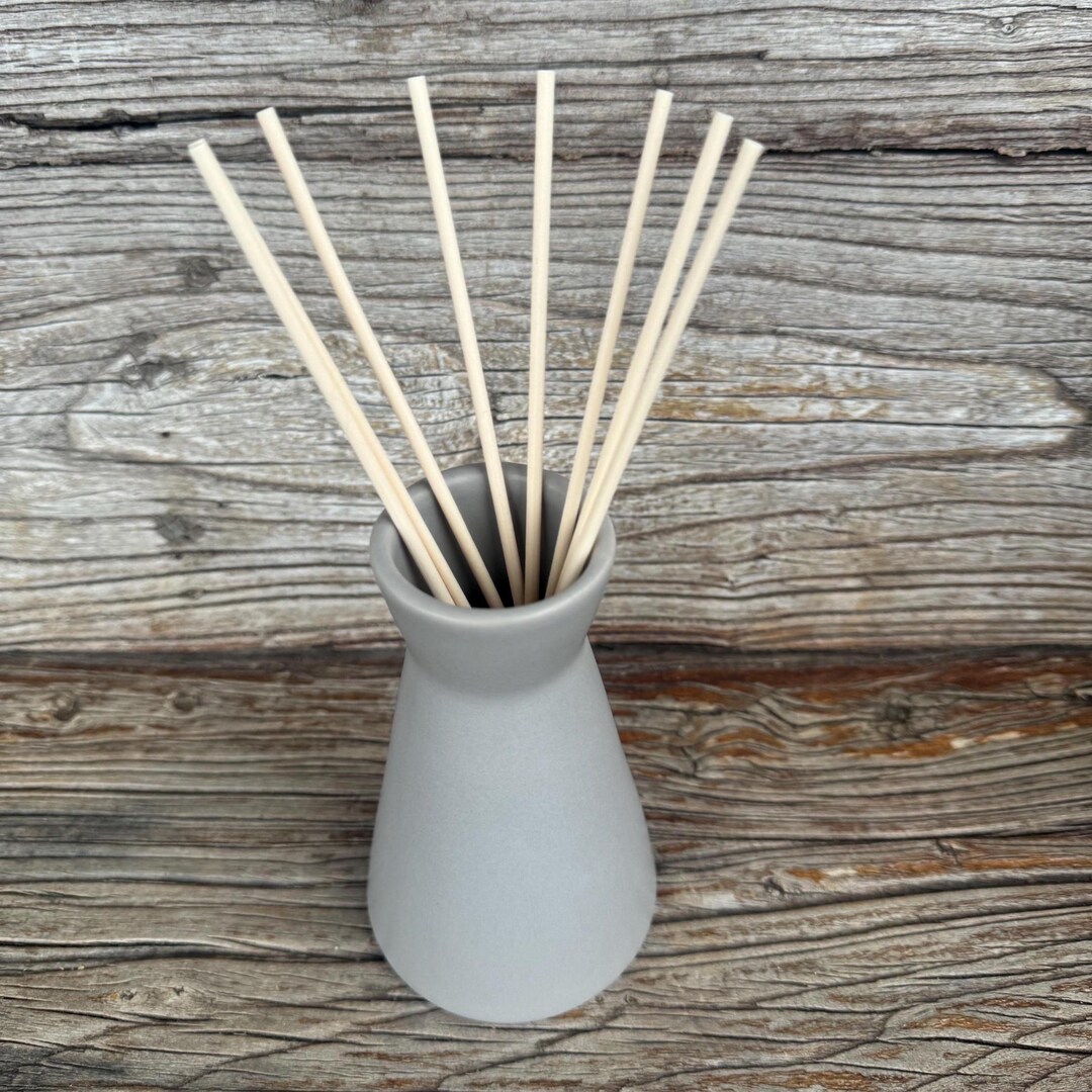 Taupe Ceramic Reed Diffuser: Minimalist Home Fragrance - Etsy