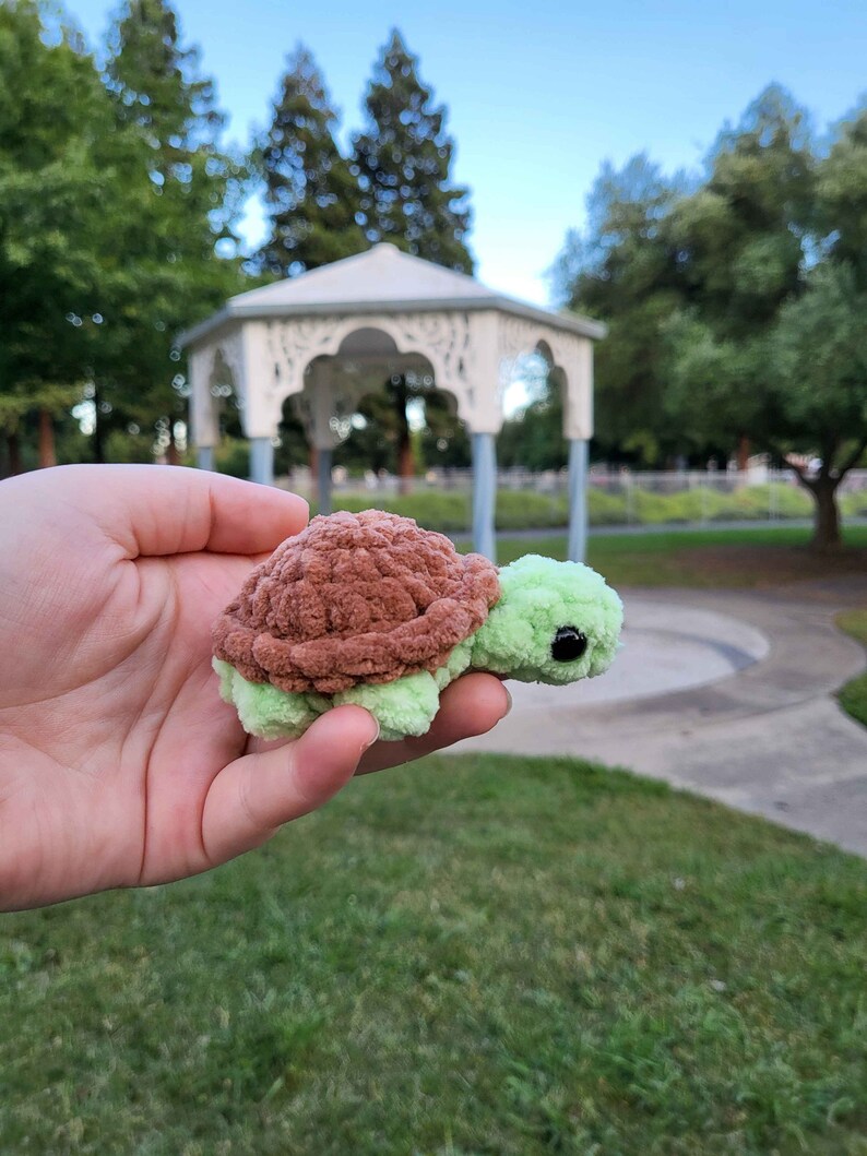 Mini Crochet Turtle Plush, Tiny Turtle Plushie, Amigurumi Sea Turtle ...