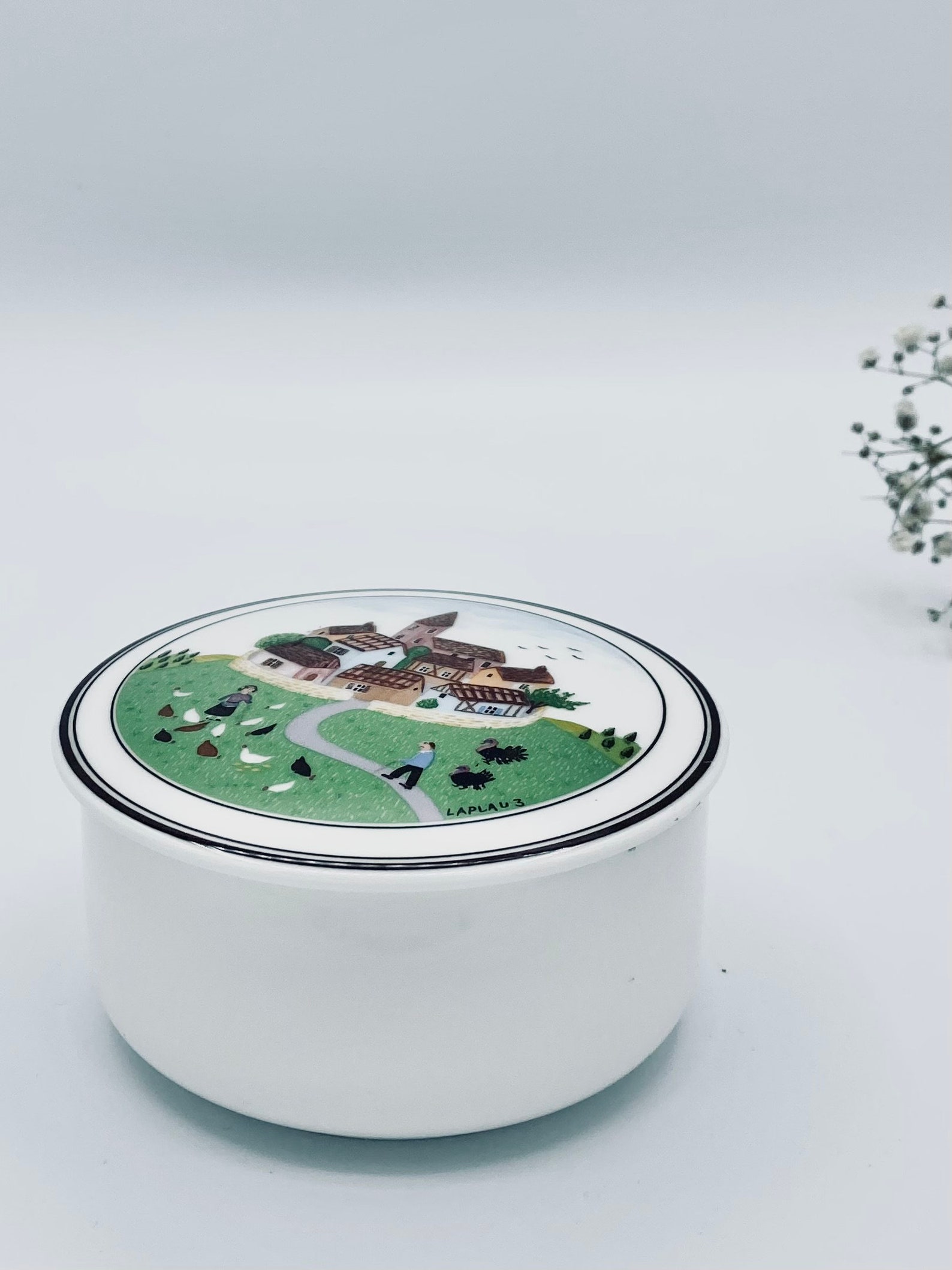 Villeroy & Boch Porcelain Trinket Dish With Lid. Lidded Laplau Design ...