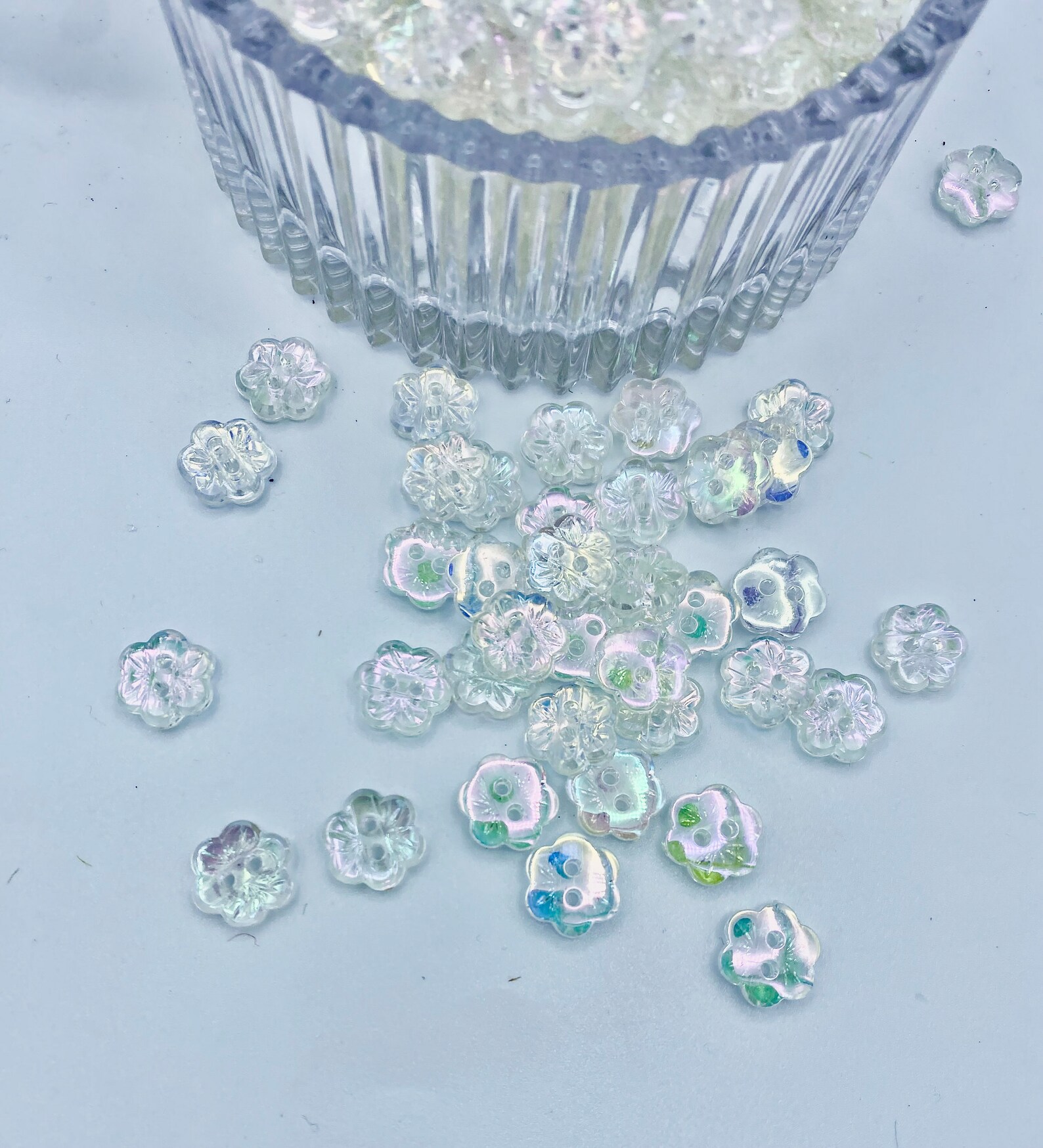 Iridescent Clear Flower Shaped Buttons, 300 Pcs Acrylic 2 Holes ...