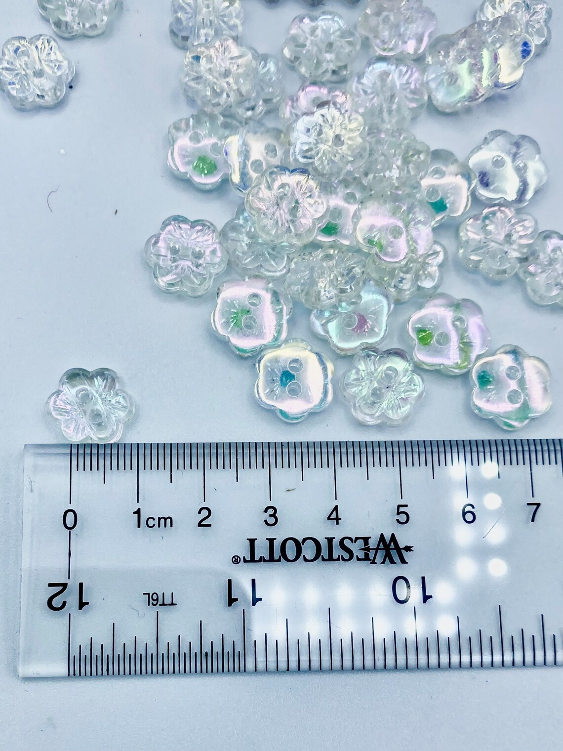 Iridescent Clear Flower Shaped Buttons, 300 Pcs Acrylic 2 Holes ...