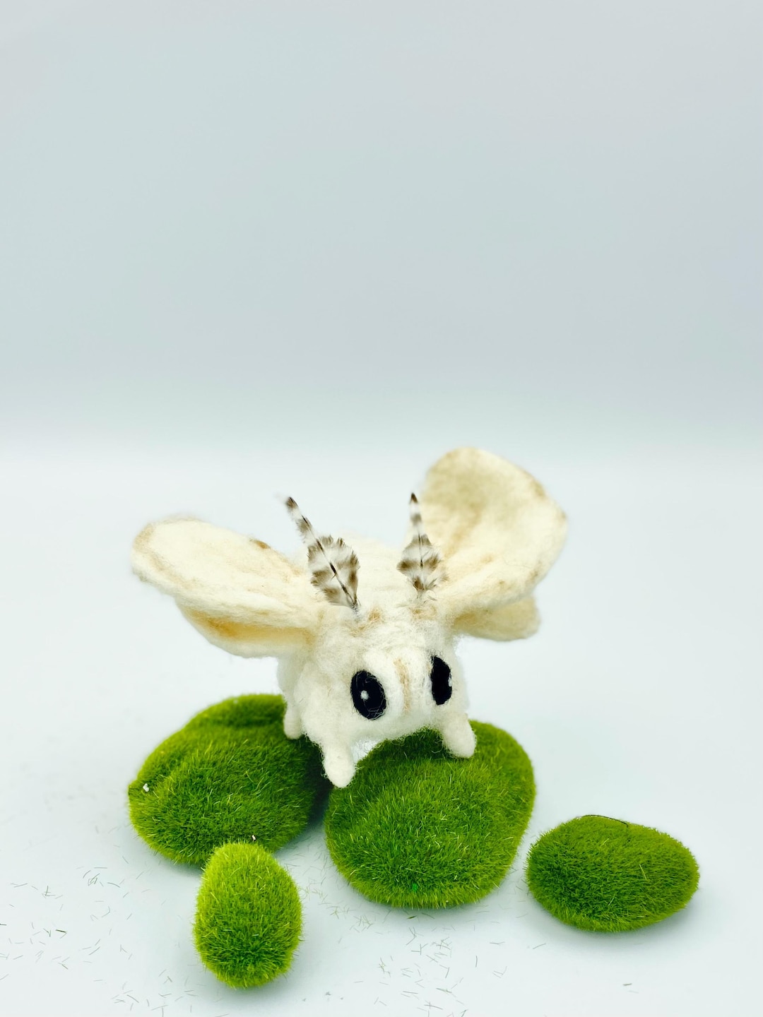 Needle Felted White Moth, Venezuelan Poodle Moth, Wool Soft Sculpture ...