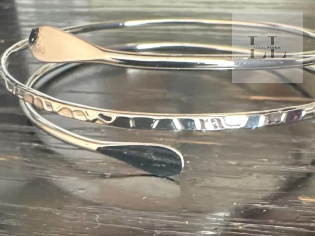 Upper Arm Cuff Bracelet, Stylish Open Ended Alloy Bangle for Chic Looks ...