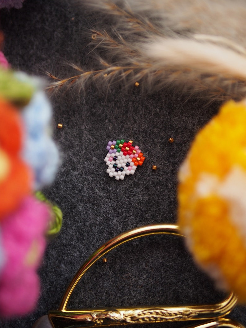 Dia De Los Muertos Skull With Flowers Brick Stitch Pattern, Mini ...