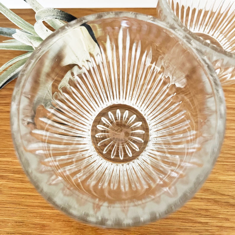 Vintage Art Deco Fluted Ribbed Sunburst Rocks Vertical Pattern Old ...