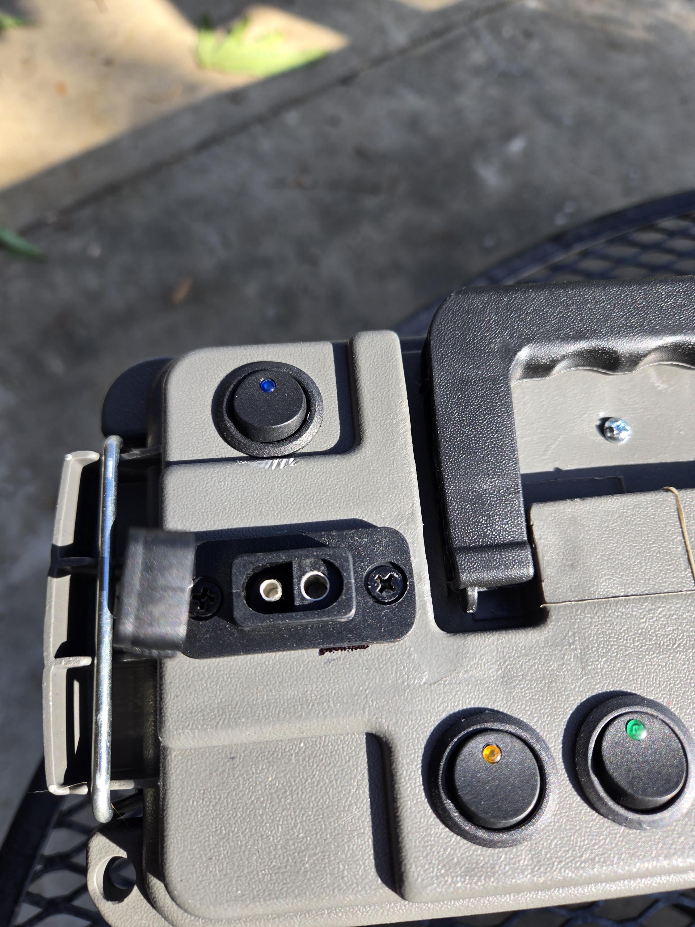 12 Volt Portable Power Box. ****LIMITED RUN****. Amateur (ham) Radio ...