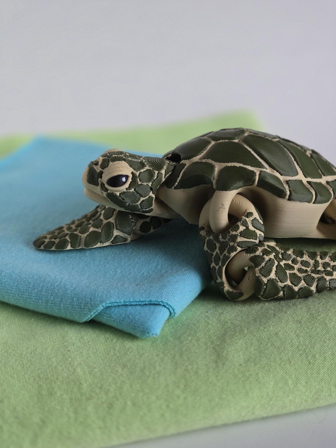 Medium Sea Turtle Desk Pet – 8" Articulated Flexi Creature | Poseable ...