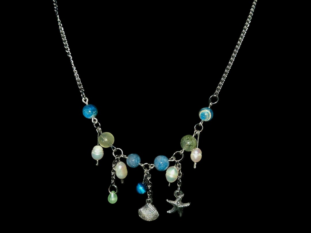 Island Baddie Necklace - Etsy