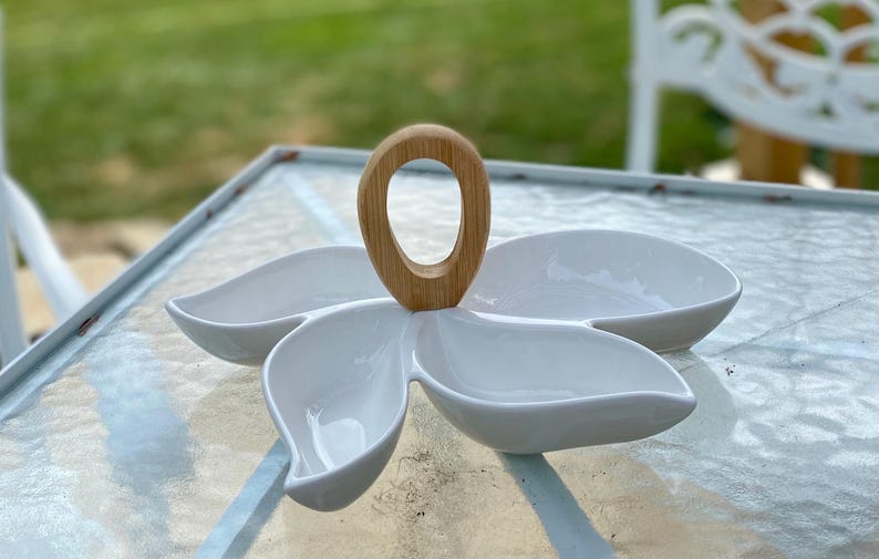 Brandani Italian Octopus Leaf White Porcelain Bamboo Serving Dish ...